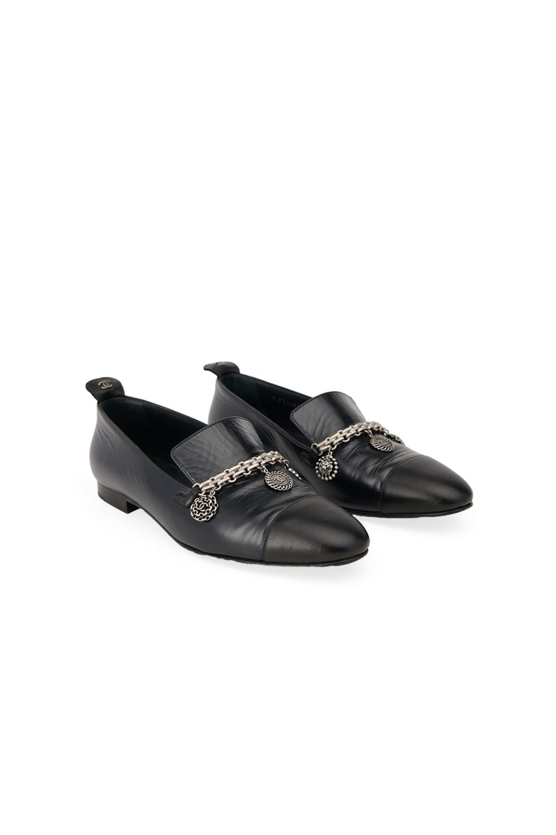 Pre-loved Chanel Chain Loafers – Audrey's of Naples