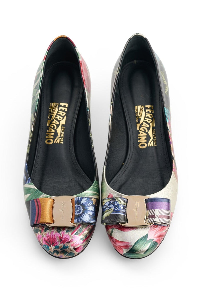 Salvatore Ferragamo Vara Metallic Pumps – Audrey's of Naples
